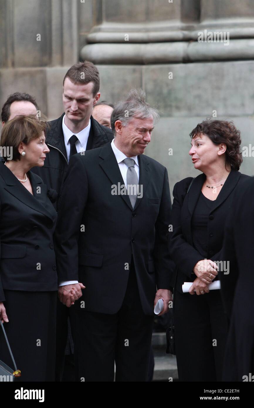 Horst Koehler and wife, Christa Goetsch at Loki Schmidt's funeral at St ...