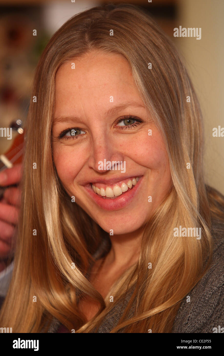 Nina Proll on the set of "Arbeit, Arbeit" at Atelier Colonia. Cologne ...