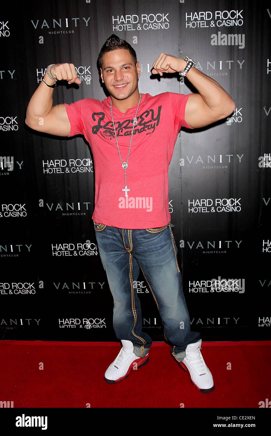 Ronnie Magro 'Jersey Shore' star hosts a night at Vanity Nightclub at ...