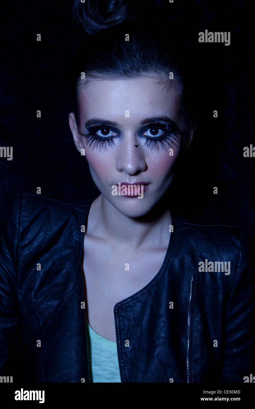 Model Mercedes-Benz IMG New York Fashion Week Fall 2011 - Kati Stern ...