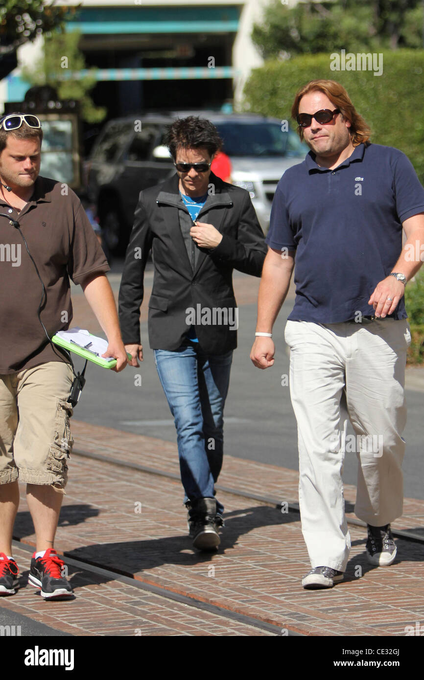 Train lead singer Pat Monahan films an interview for the entertainment ...