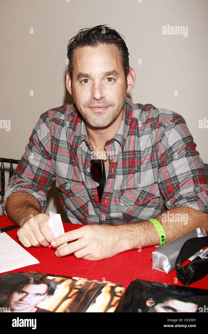 Nicholas Brendon High Resolution Stock Photography and Images - Alamy