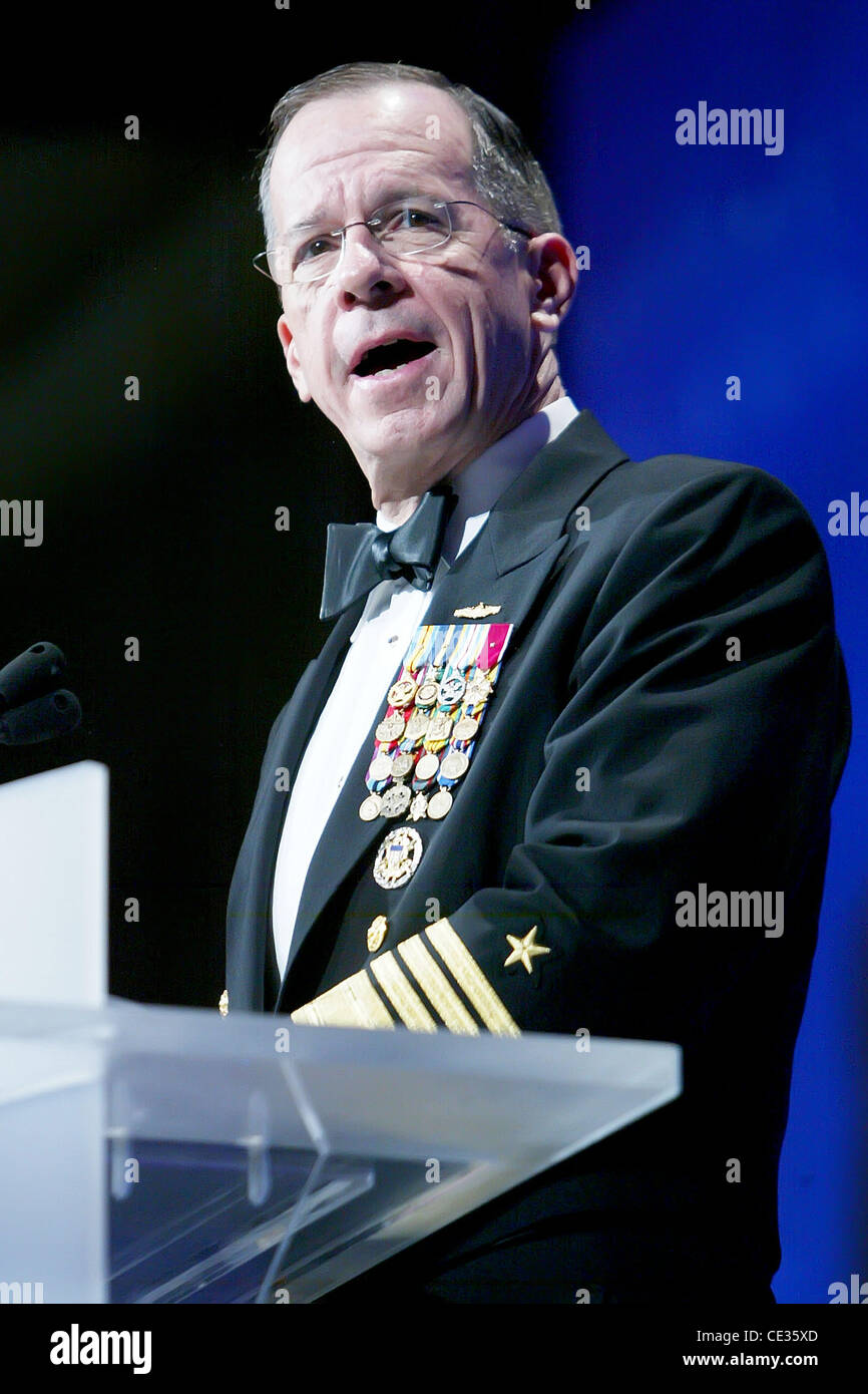 Admiral Mike Mullen, Chairman of the Joint Chiefs of Staff The USO 2010 ...
