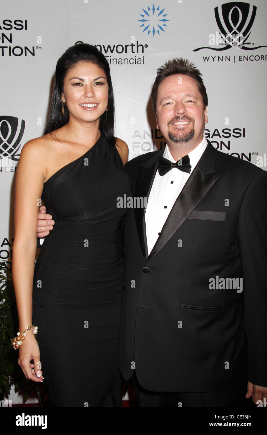 Terry Fator Wife Taylor Makakoa