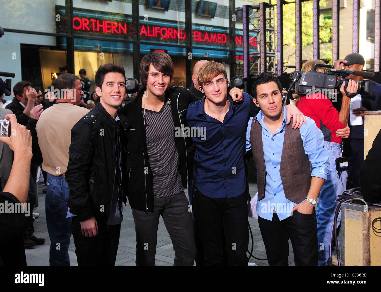 Big time rush nickelodeon performs hi-res stock photography and images ...