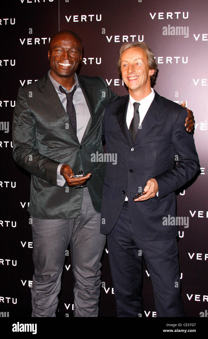 Vertu launch party london hi-res stock photography and images - Alamy