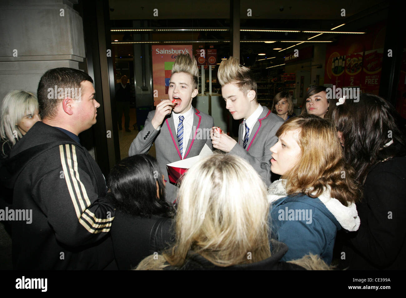 John Grimes and Edward Grimes, aka Jedward, enjoy some birthday cake ...