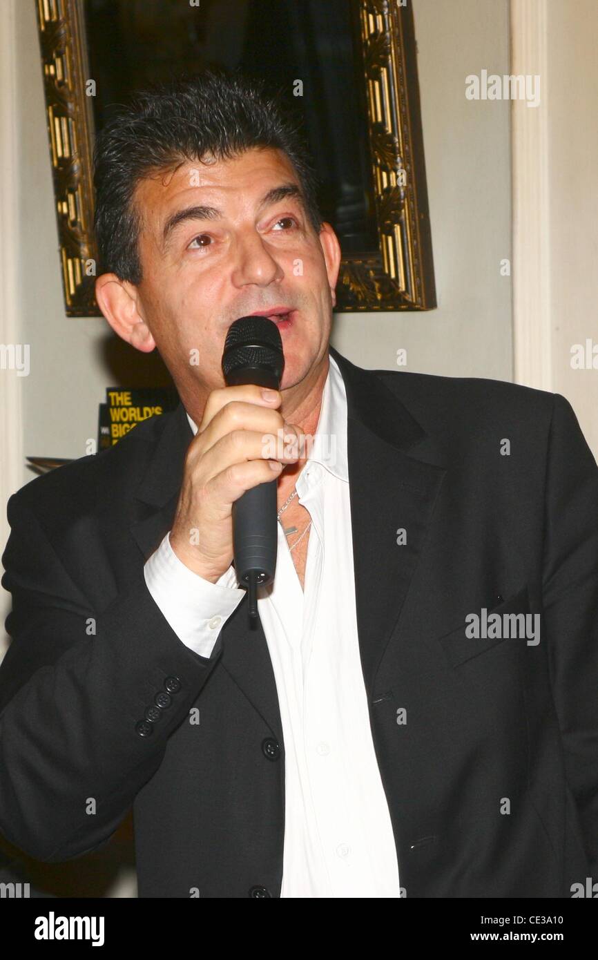 John altman eastenders hi-res stock photography and images - Alamy