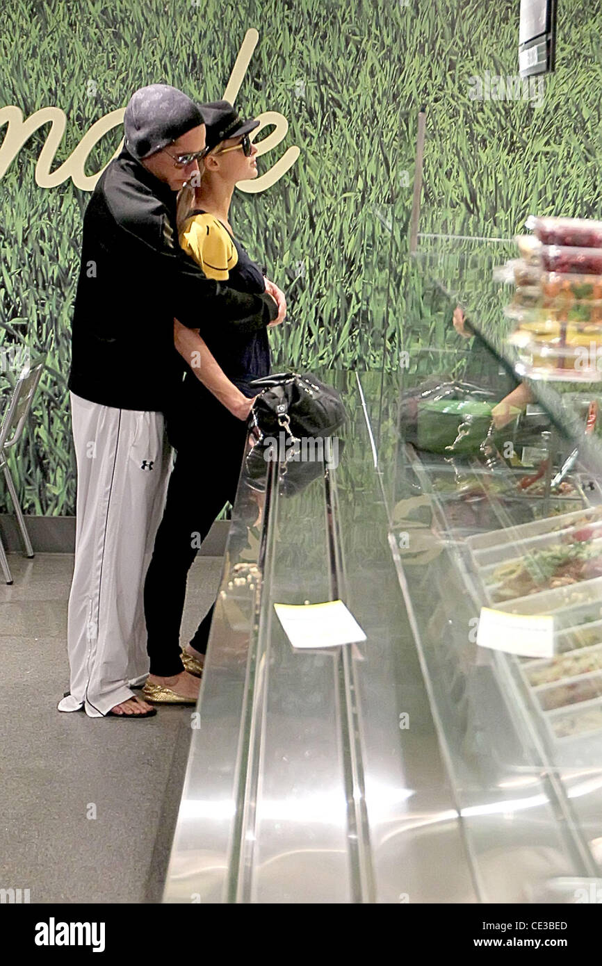 Cy Waits and Paris Hilton Paris Hilton cuddling with her boyfriend as ...