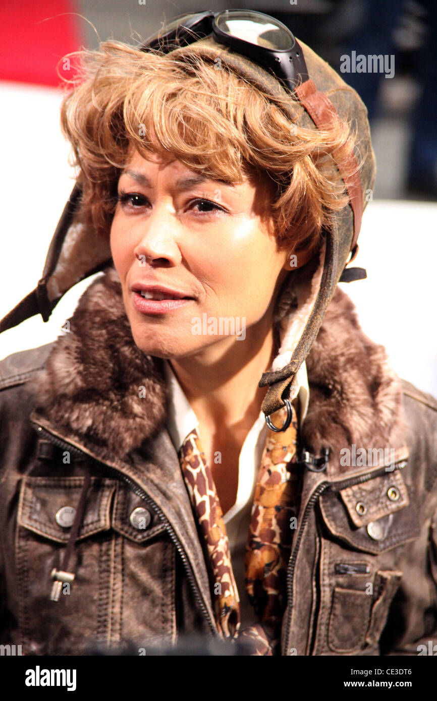 Ann Curry dressed as Amelia Earhart NBC's 'Today Show' celebrates ...