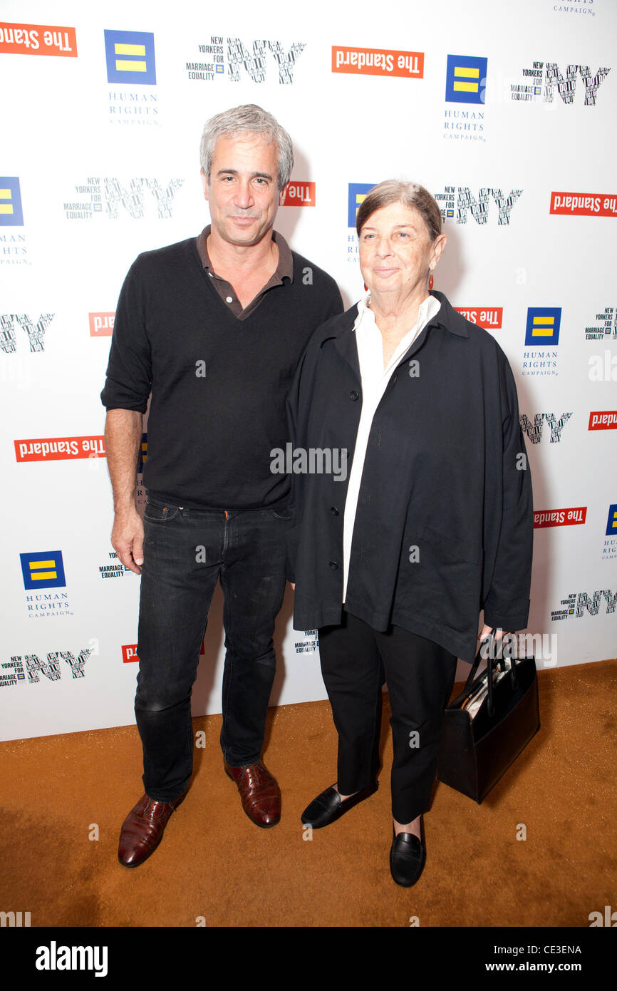 Dennis Freedman and Nan Bush HRC campaign for New York Marriage ...