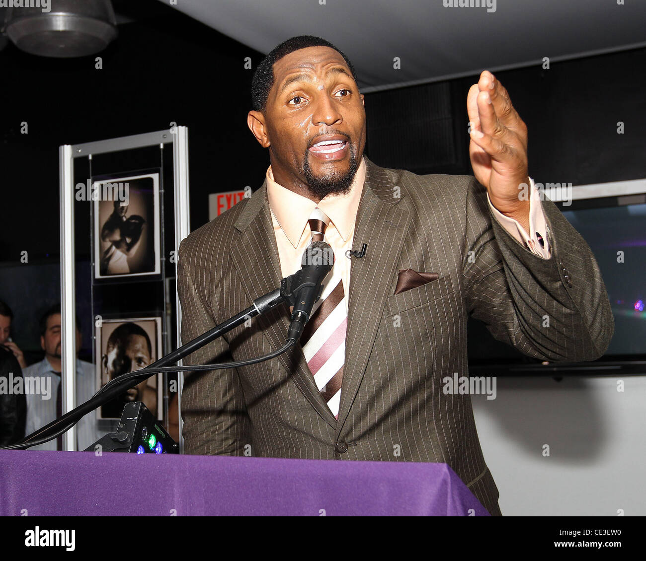 Baltimore Ravens star linebacker Ray Lewis opens Fort Lauderdale based ...