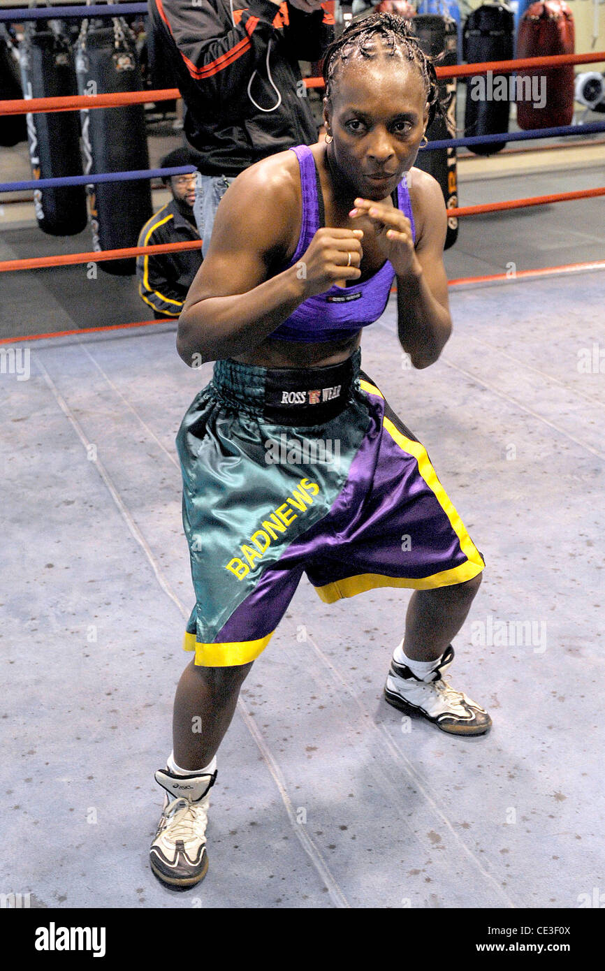 Lisa Brown, WBA Super Bantamweight Champion Rumble at Rama XIII media ...