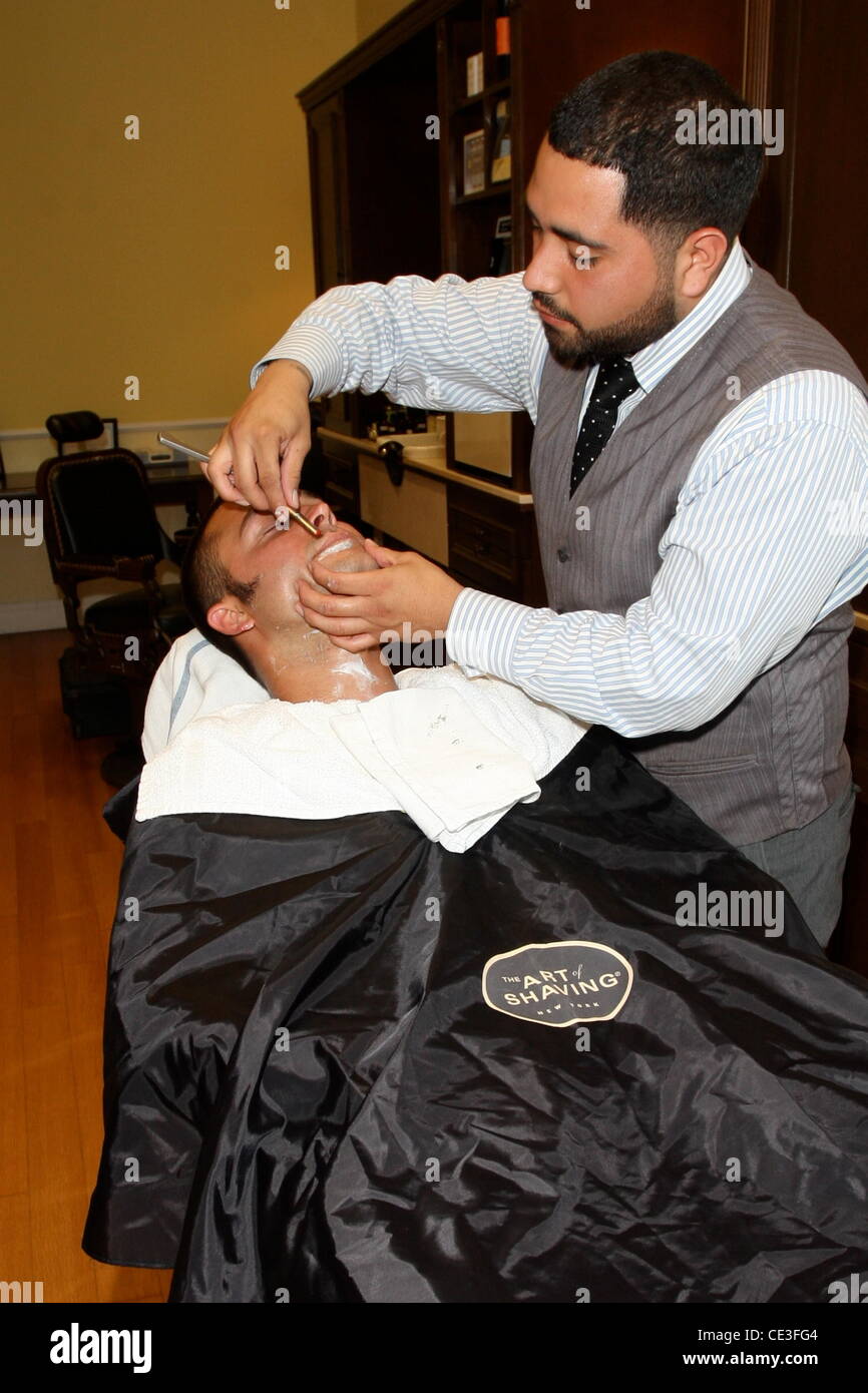 Nick Swisher New York Yankees outfielder getting his beard shaved at ...