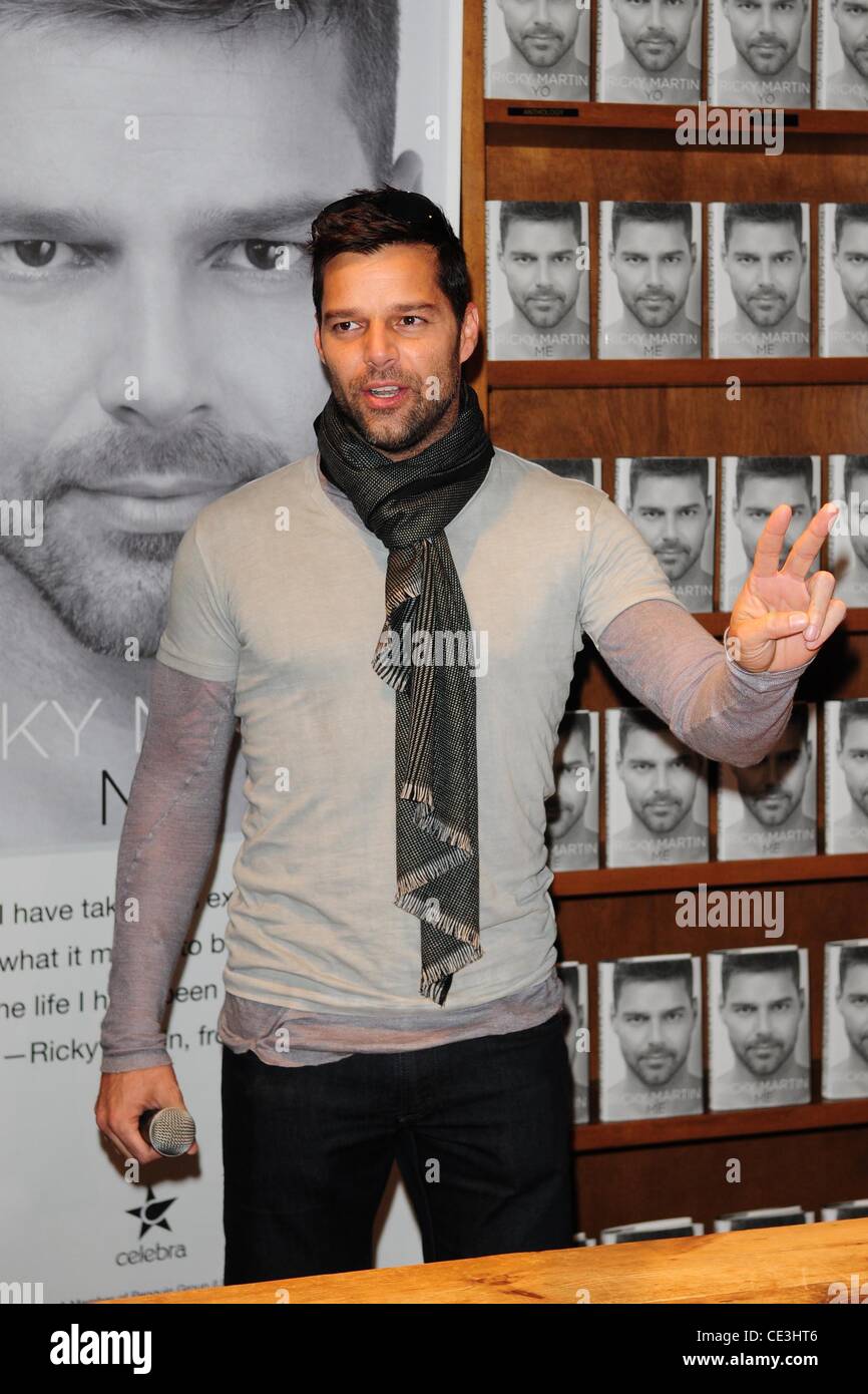 Ricky Martin signs copies of his new book of 'Me' at Books and Books ...
