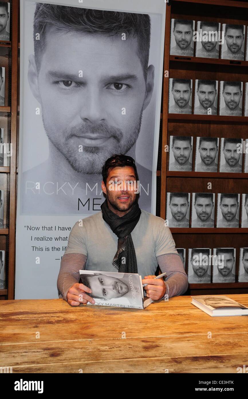 Ricky Martin signs copies of his new book of 'Me' at Books and Books ...