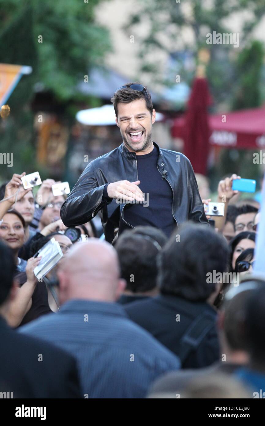 Ricky Martin films an interview for the entertainment television news ...