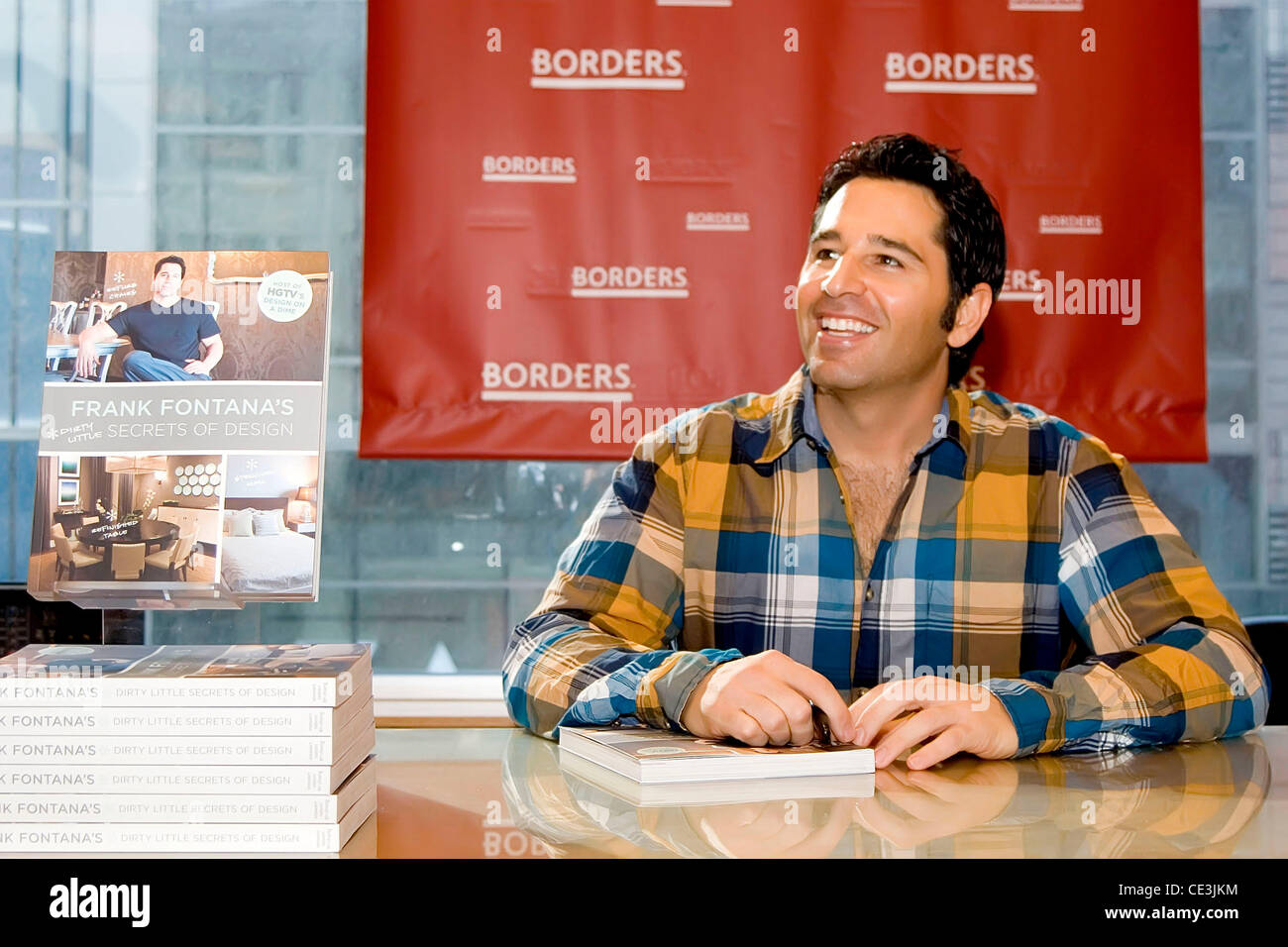 Frank Fontana discusses and signs copies of his new book 'Frank Fontana ...