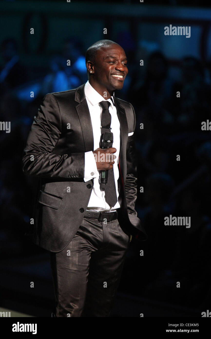 Akon 2010 Victoria's Secret Fashion Show held at the Lexington Armory ...