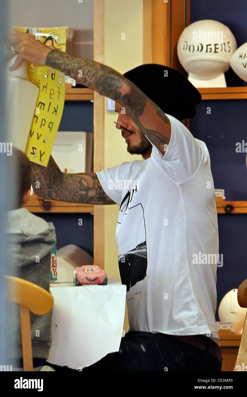 David Beckham takes his children to the arts and crafts boutique 'Color ...