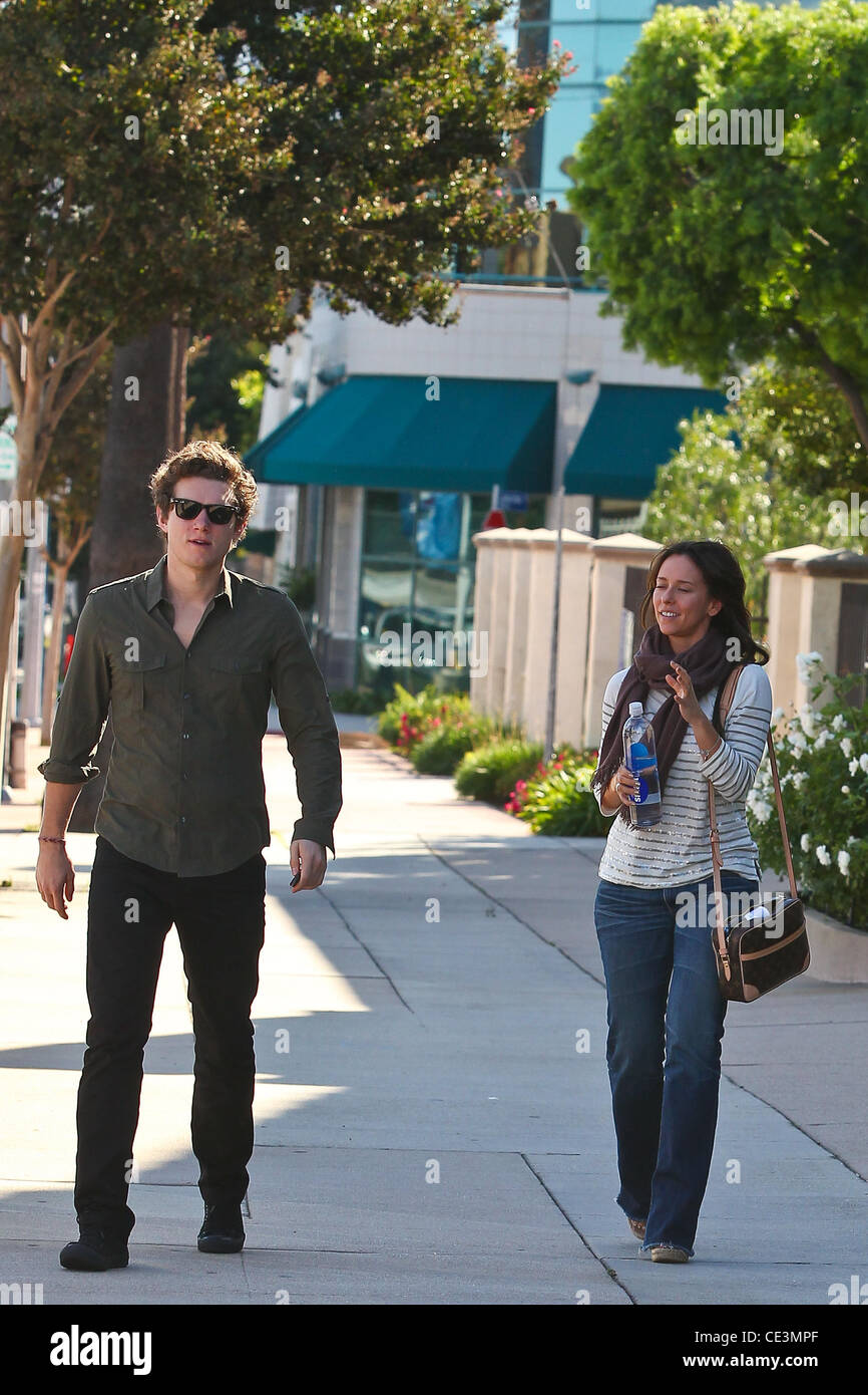 Jennifer Love Hewitt and Alex Beh leaving a salon and heading to a ...