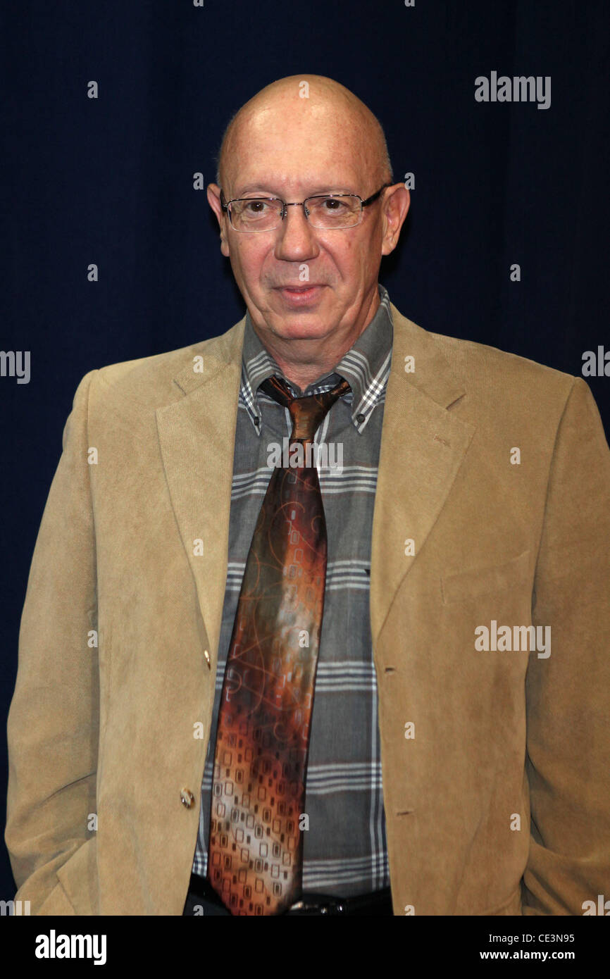 Dann Florek High Resolution Stock Photography and Images - Alamy