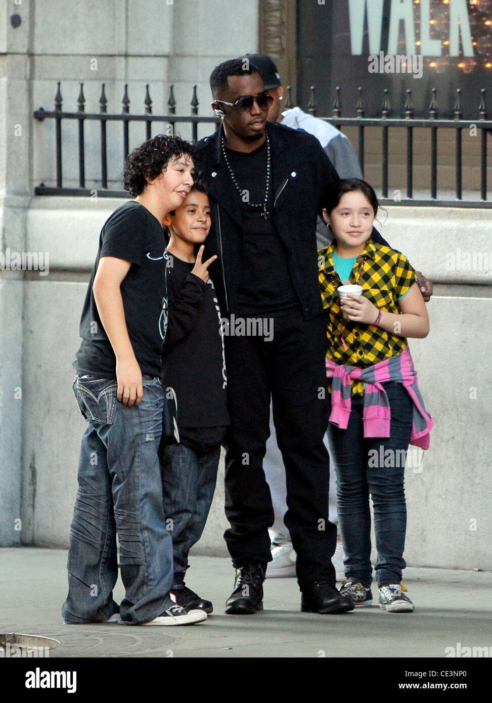 Sean Combs aka Diddy greets fans on the set of his new music video Los ...