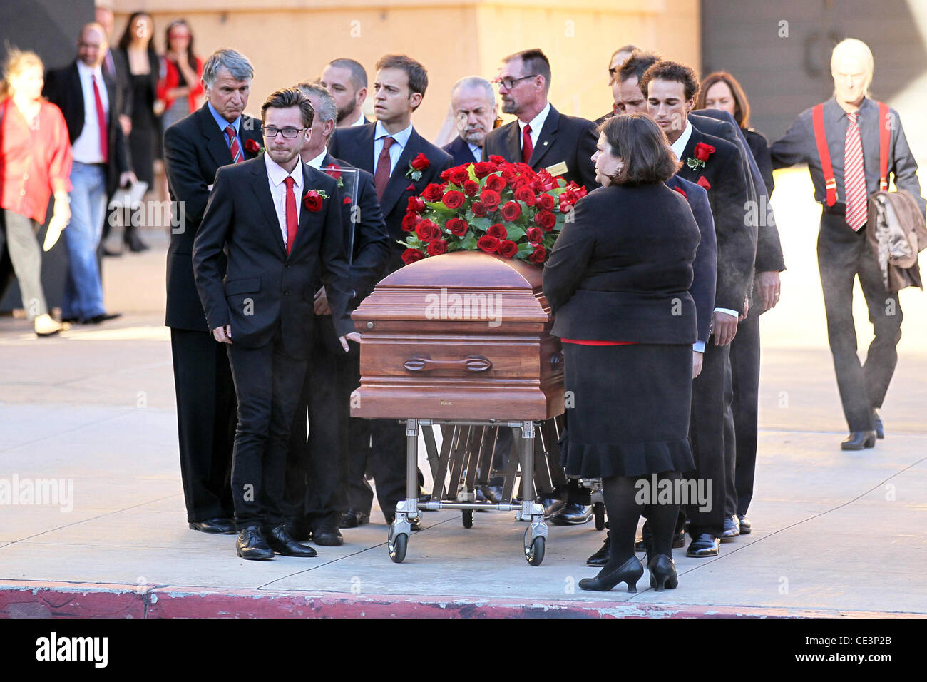 Dino De Laurentiis Funeral Hollywood Producer Dino De Laurentiis