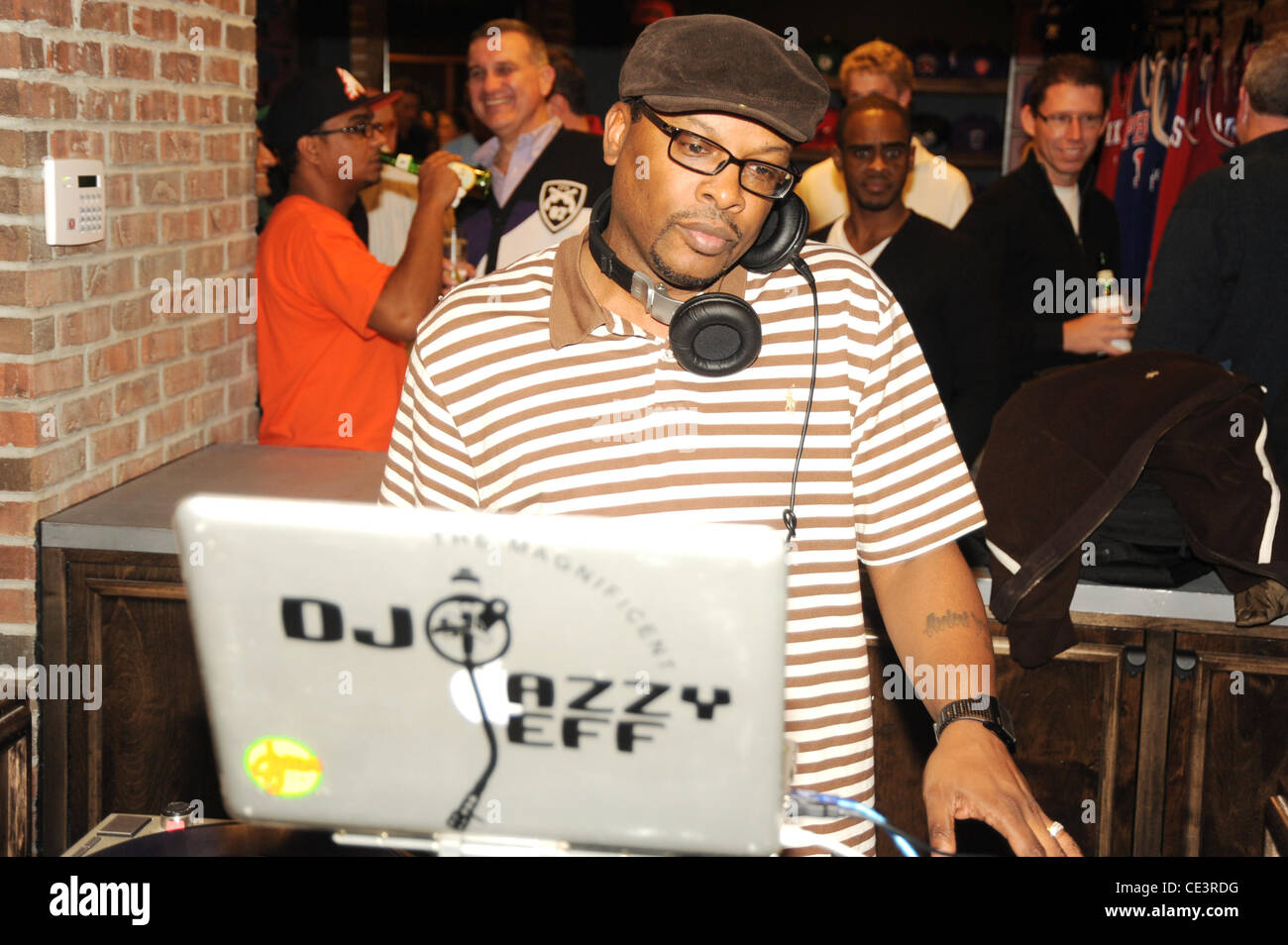 DJ Jazzy Jeff DJ Jazzy Jeff attends Mitchell & Ness Nostalgia Co's ...
