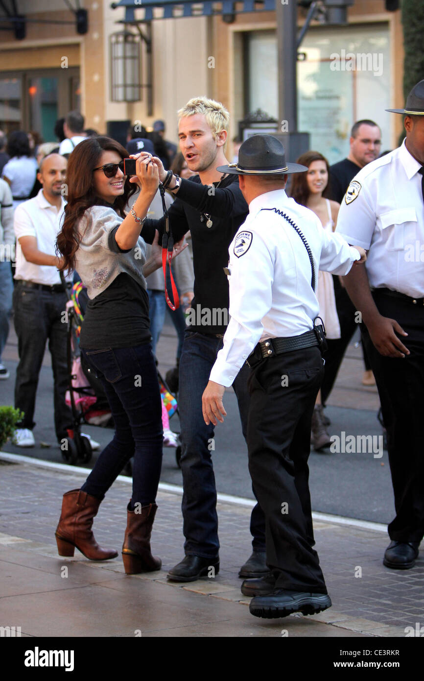 Jason Wade Lifehouse performs on the entertainment television news ...