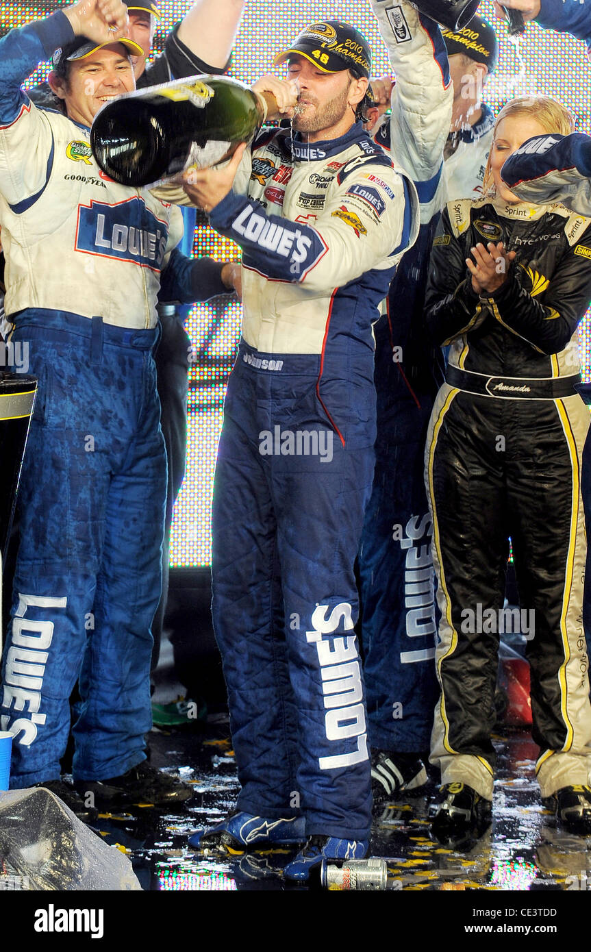 Jimmie Johnson celebrates his fifth consecutive win of the Ford 400 ...