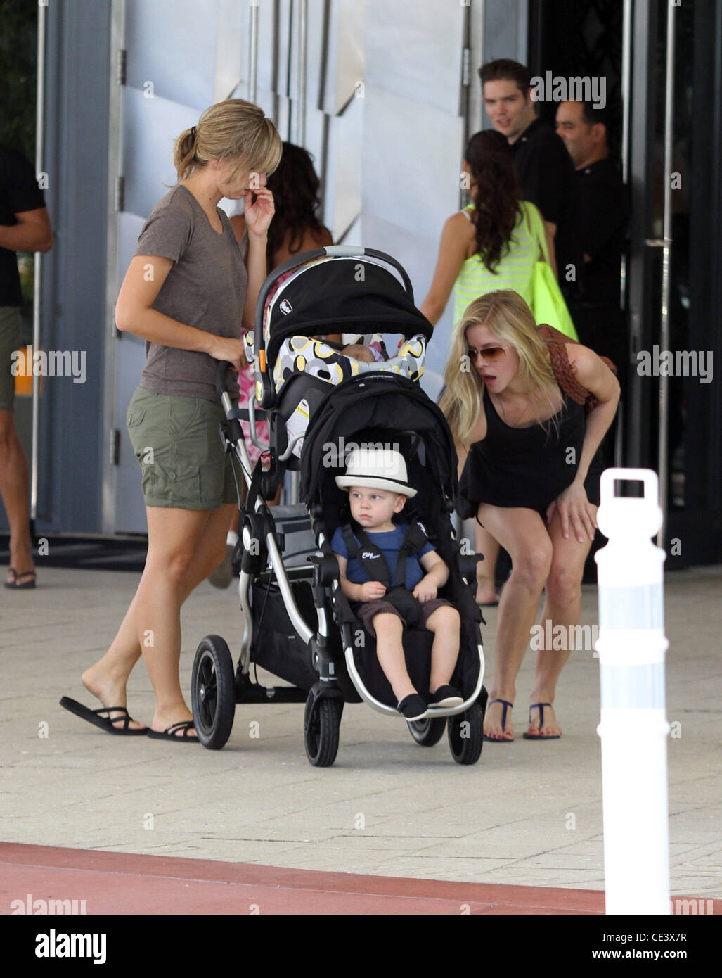 Champion cyclist Lance Armstrong's son Max and his girlfriend Anna ...