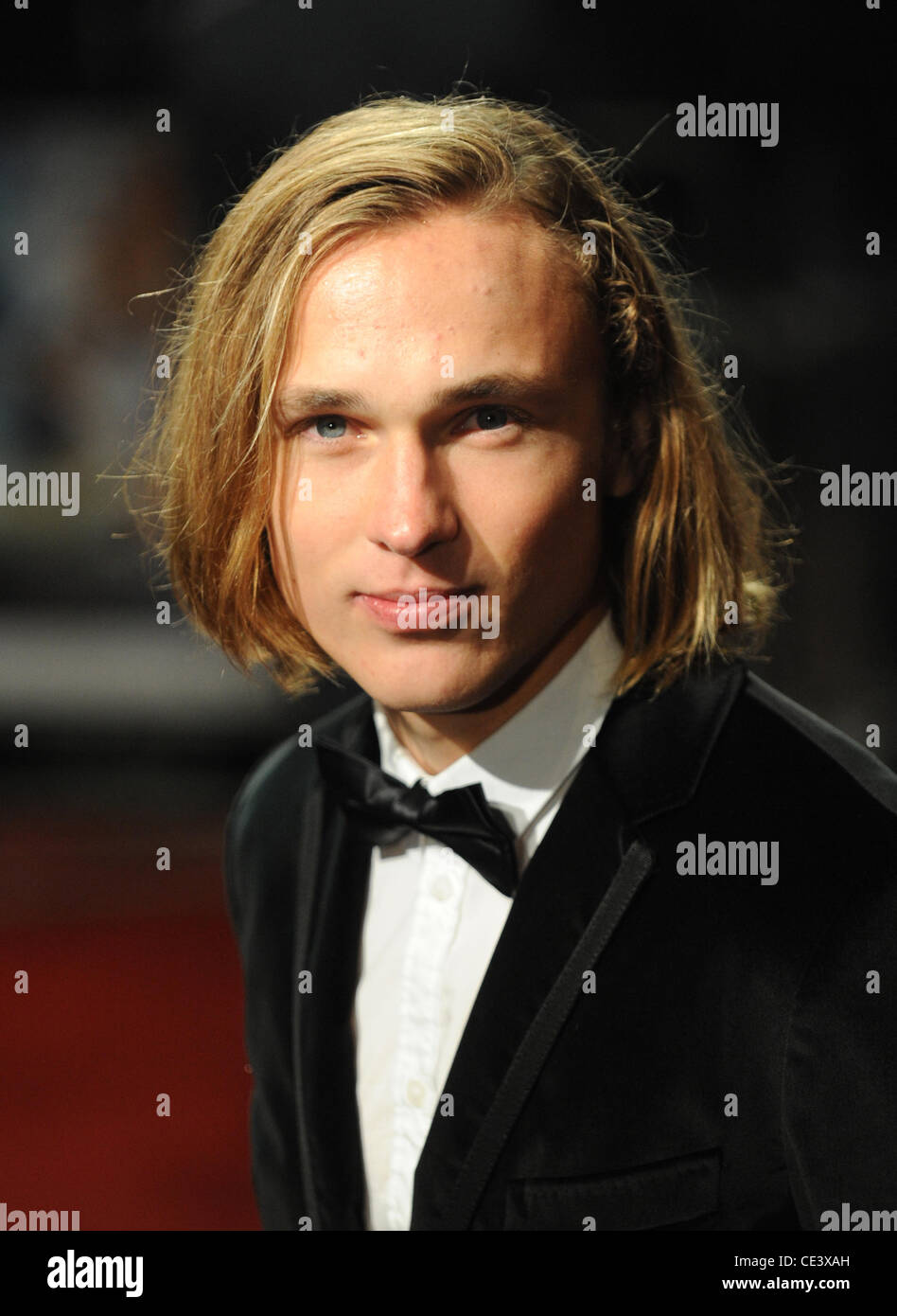 William Moseley The Royal Premiere of The Chronicles of Narnia: The ...