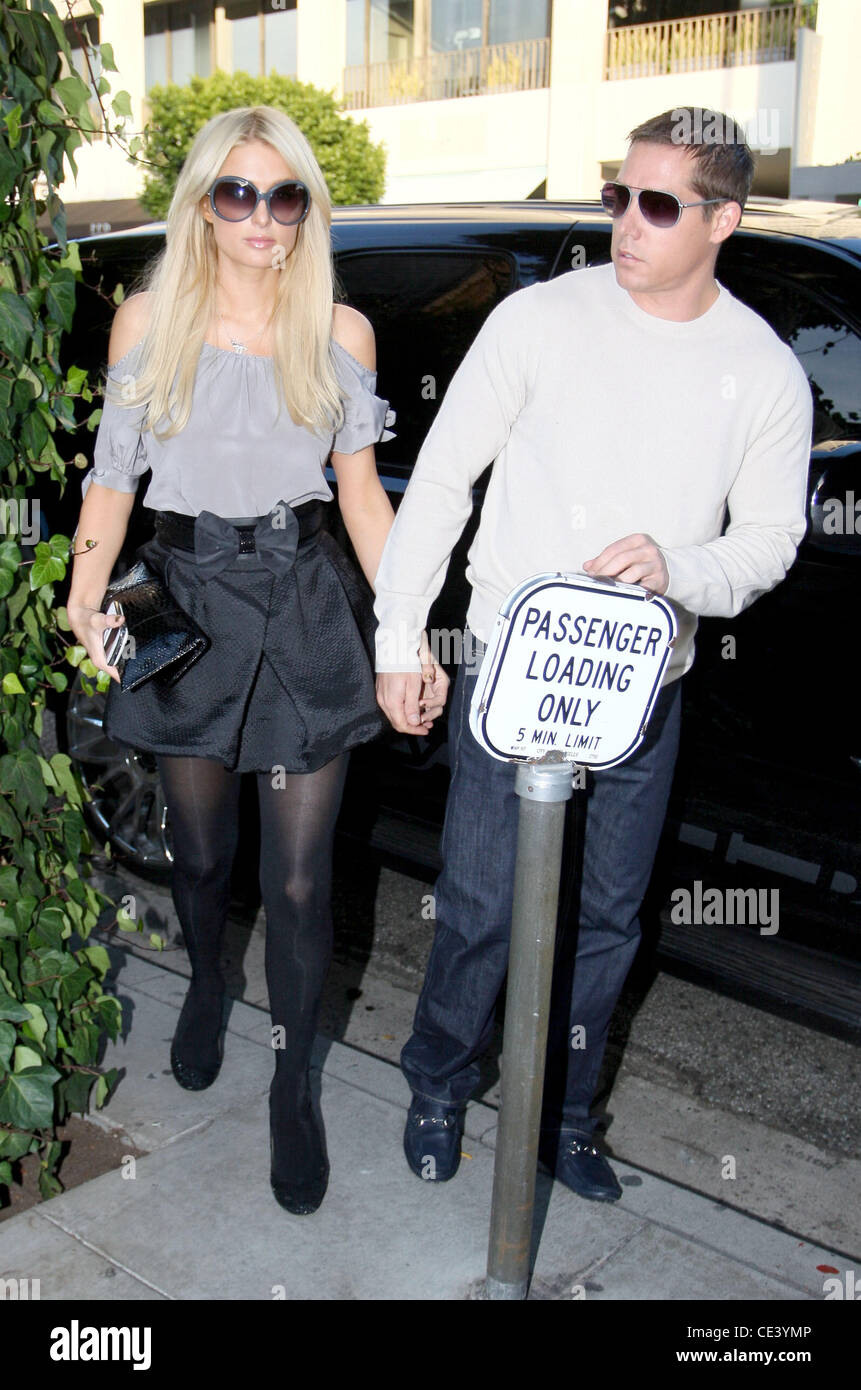 Paris Hilton and Cy Waits Paris Hilton arriving with her boyfriend at ...