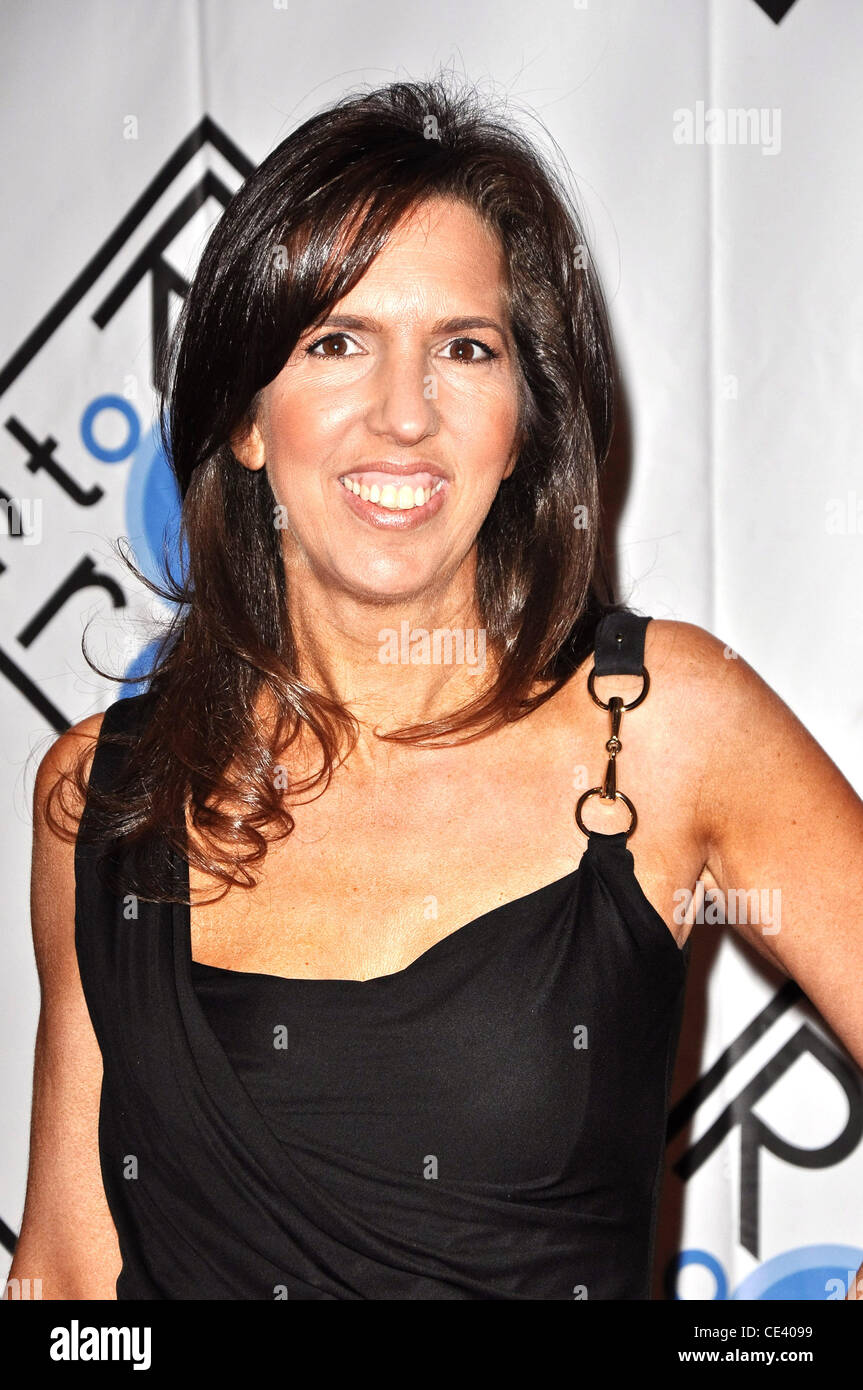 Liz Lange Room To Grow Benefit Gala held at Christie's Auction House ...