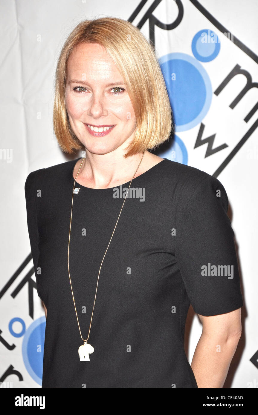 Amy Ryan Room To Grow Benefit Gala held at Christie's Auction House ...