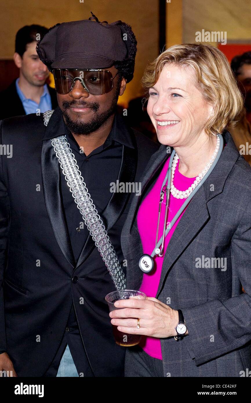 will.i.am of The Black Eyed Peas and Susan Desmond-Hellman Benefit ...
