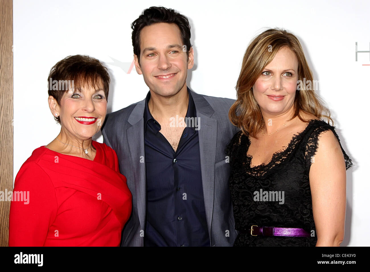 Gloria Rudd, Paul Rudd and Julie Yaeger The Premiere of 'How Do You ...