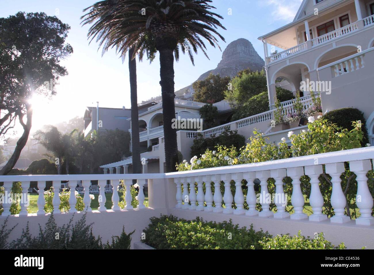Ellerman House exterior The Kardashian entourage arrives at Ellerman ...