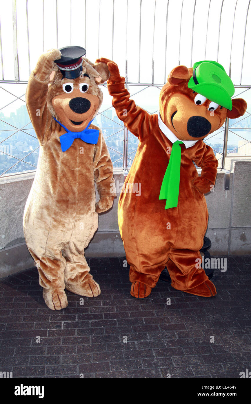 Yogi bear and boo boo hi-res stock photography and images - Alamy