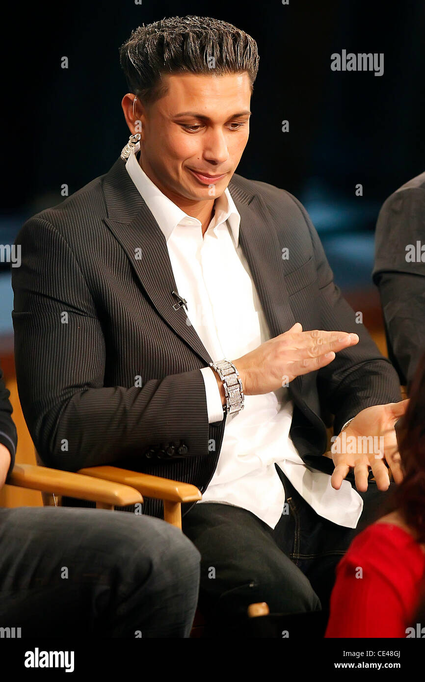 Paul DelVecchio aka Pauly D 'Jersey Shore' cast members appear on ABC's ...