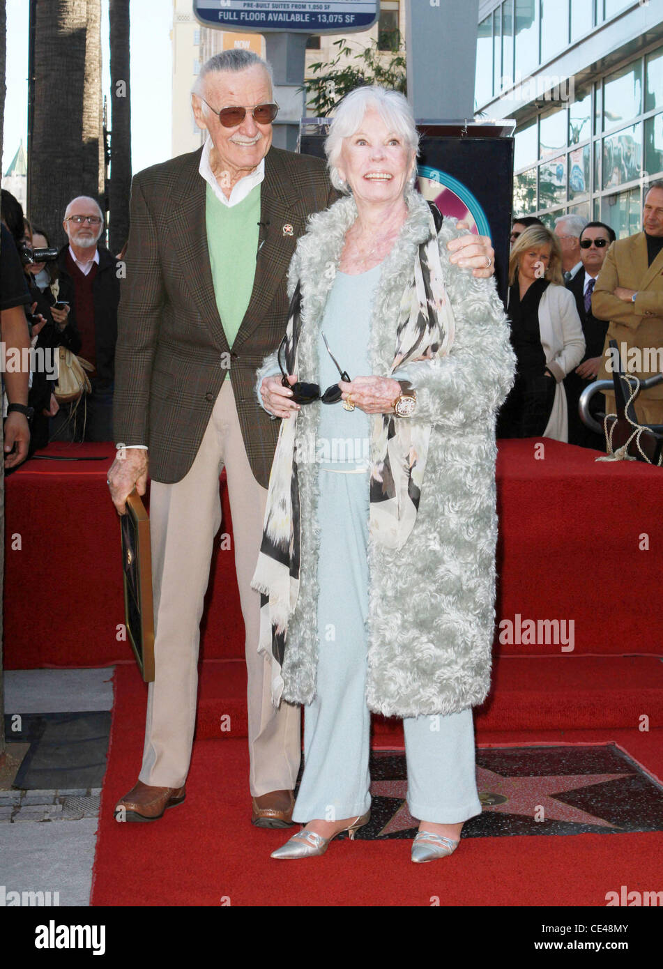 Stan Lee and his wife Joan Lee Stan Lee Hollywood Walk Of Fame Star ...
