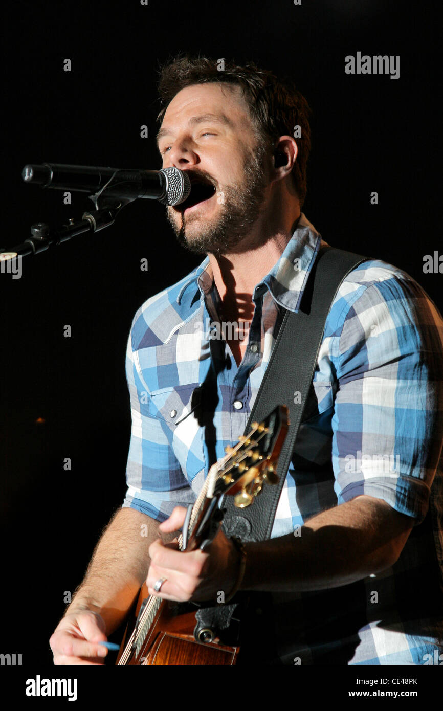 Jimi westbrook of little big town hi-res stock photography and images ...