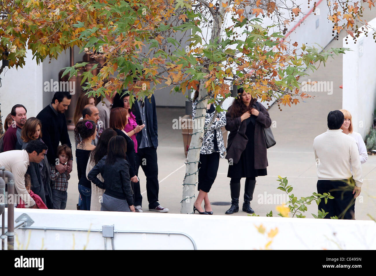 Jessica Alba, Cash Warren and their daughter Honor Marie Warren watch ...