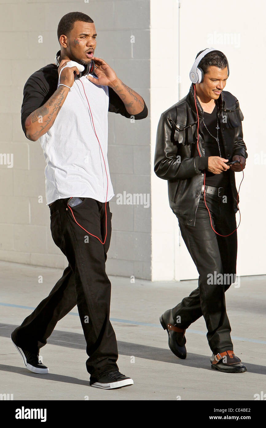 Game aka Jayceon Terrell Taylor Rapper filming an advertisement in ...