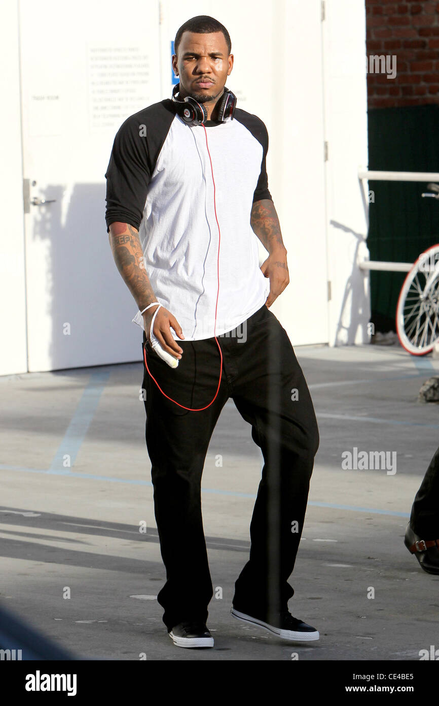 Game aka Jayceon Terrell Taylor Rapper filming an advertisement in ...