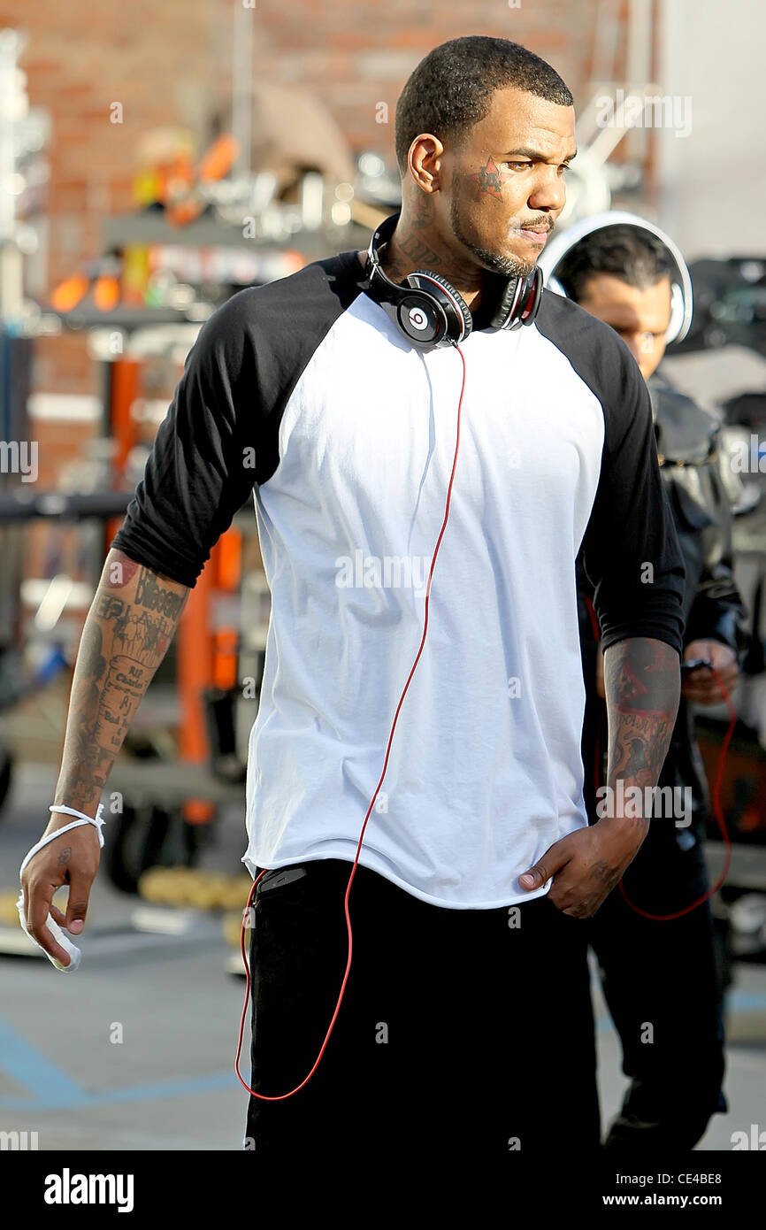 Game aka Jayceon Terrell Taylor Rapper filming an advertisement in ...
