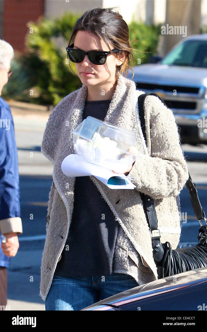 Rachel Bilson buying some food at a cafe after shopping at Chanel Los ...