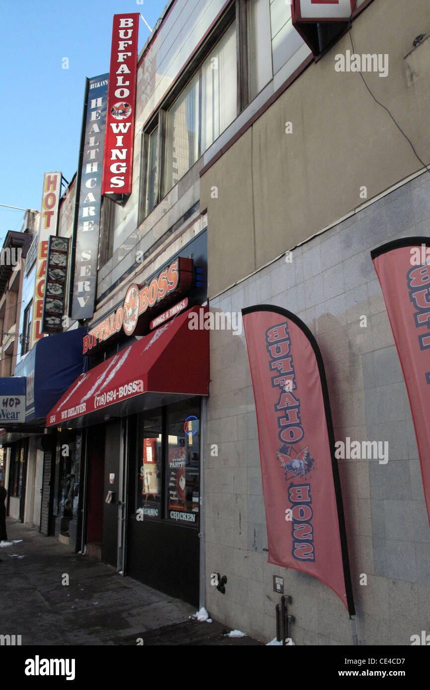 JAY-Z INVESTS IN FAST FOOD JOINT Rap mogul JAY-Z has expanded his ...