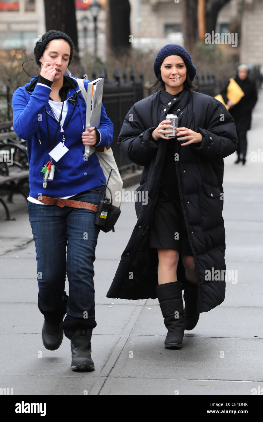 Olivia munn on film set hi-res stock photography and images - Alamy
